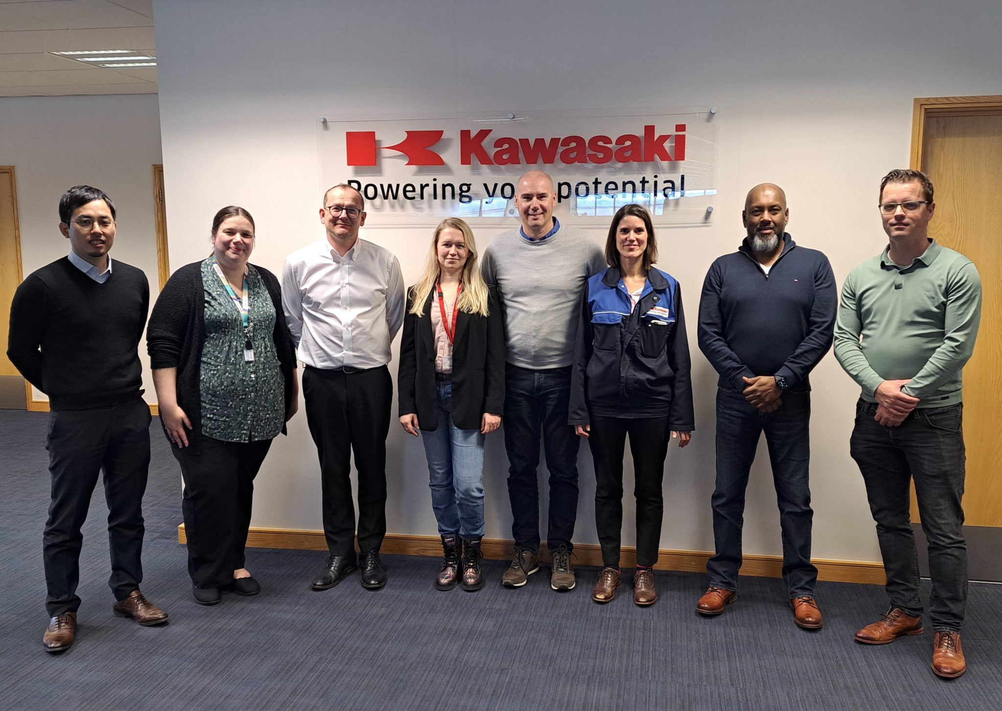 MH Hydraulics visit KPM UK – Kawasaki Precision Machinery