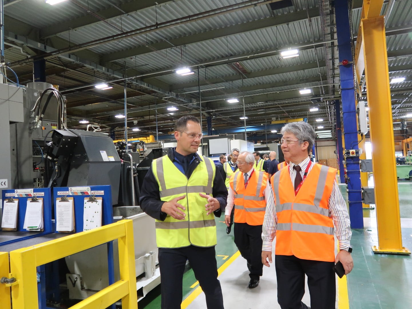 President of Kawasaki visits KPM UK – Kawasaki Precision Machinery